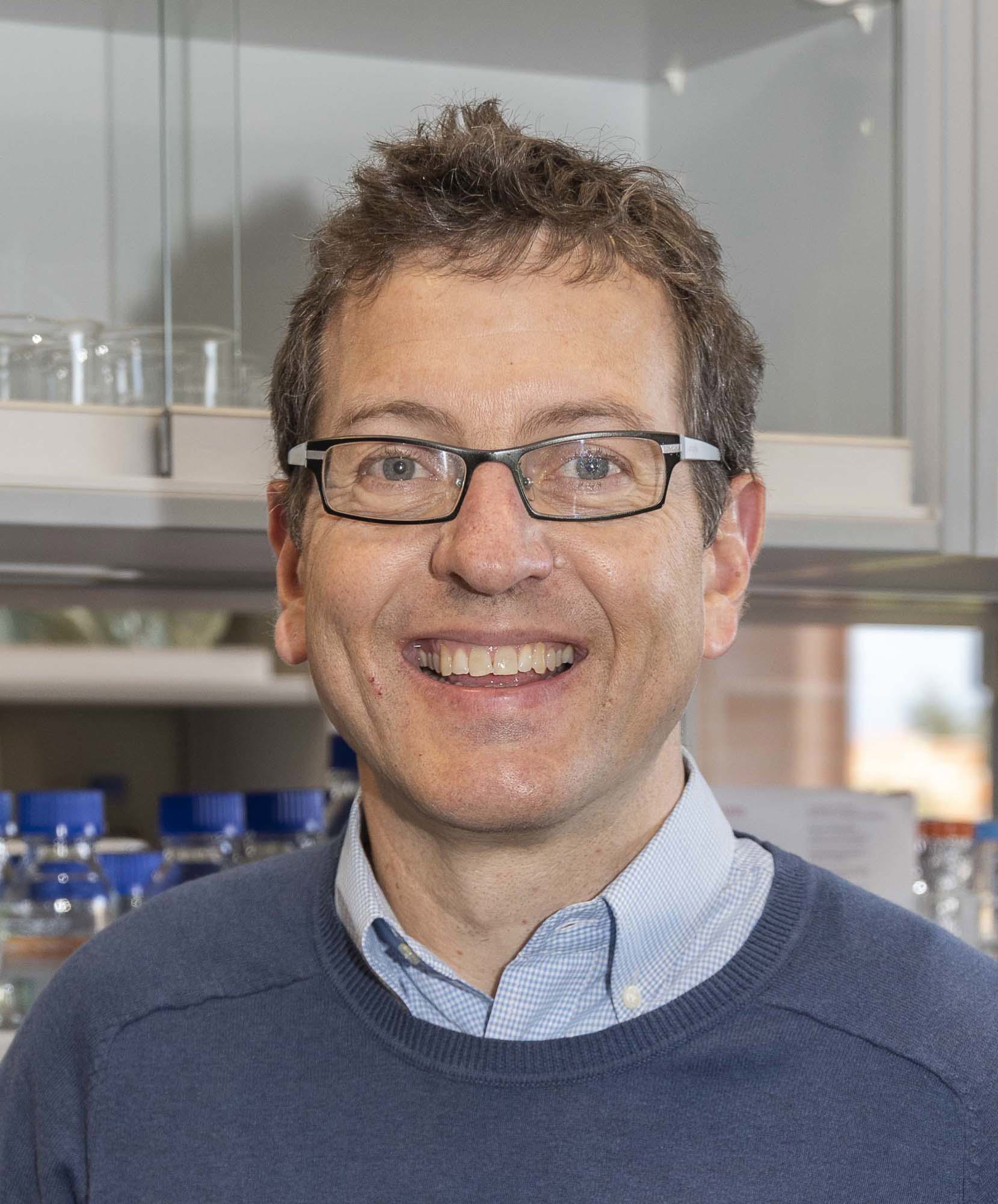 Our Scientific Advisory Committee | Worldwide Cancer Research